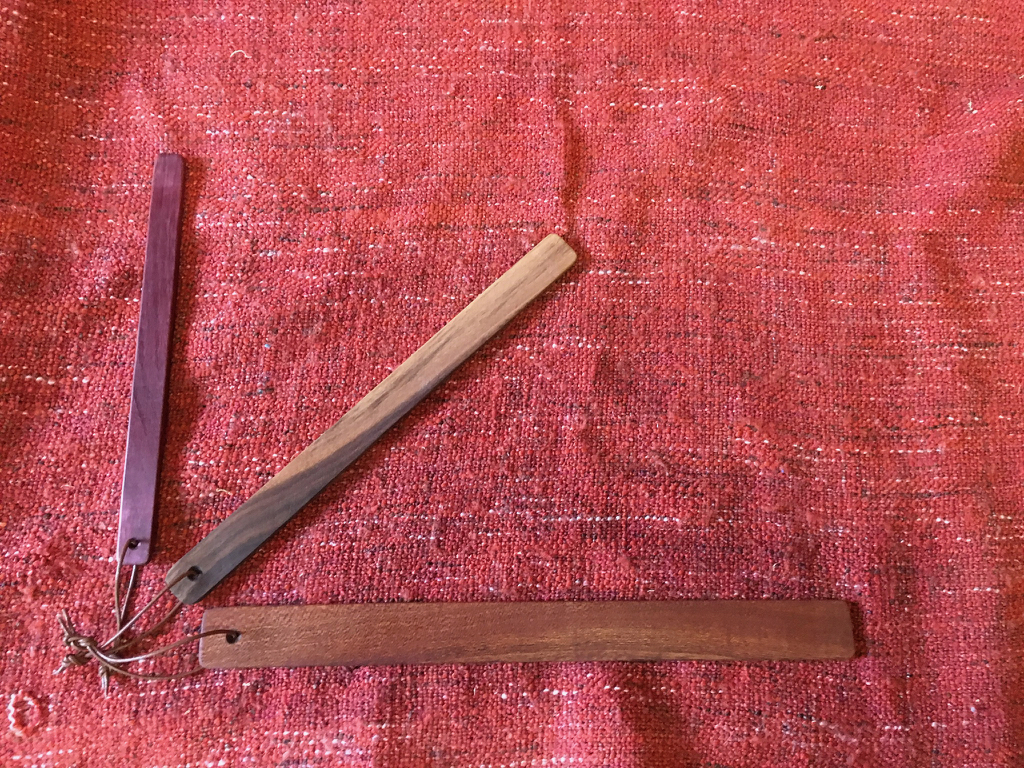 Hardwood slap stick set - Carved Kink